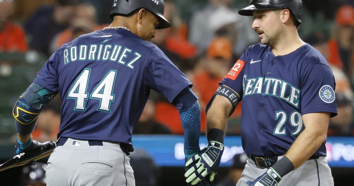 It's already award season for Mariners players and their manager ...