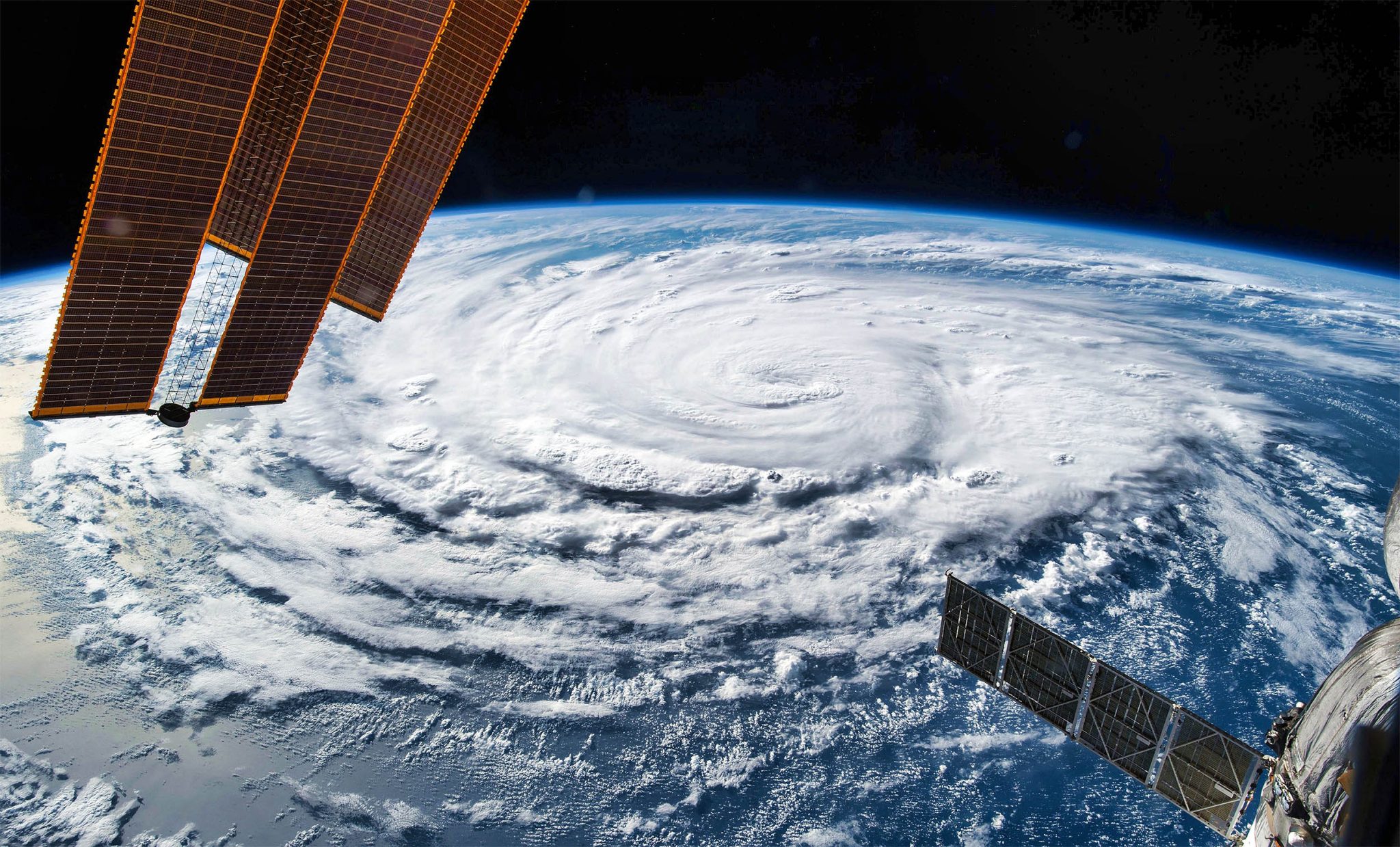 The ISS just revealed a never-before-seen event, 55 miles above Earth ...